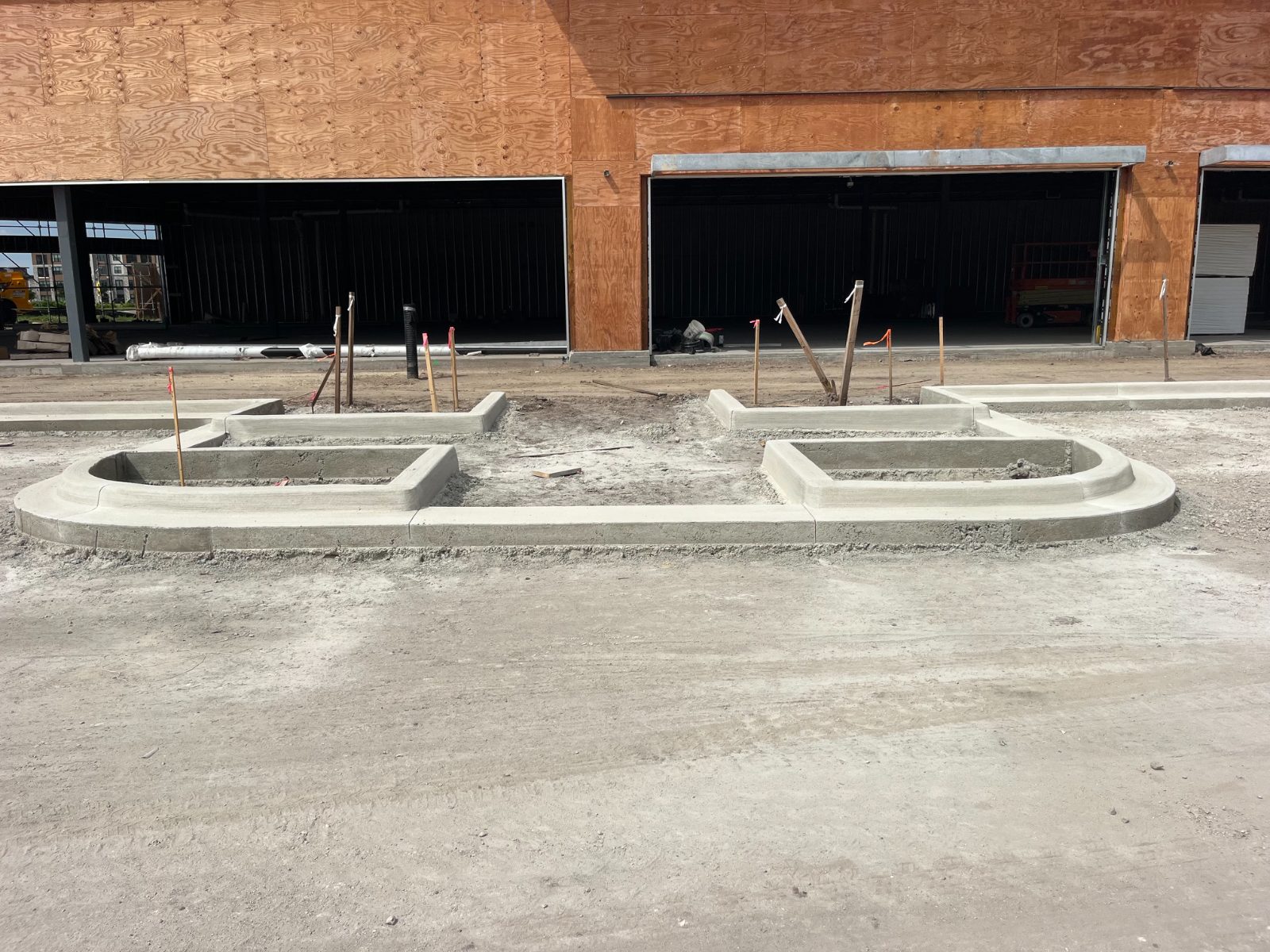 Hand Curb Contractor | Sarasota & Manatee County, FL | Unlimited Concrete